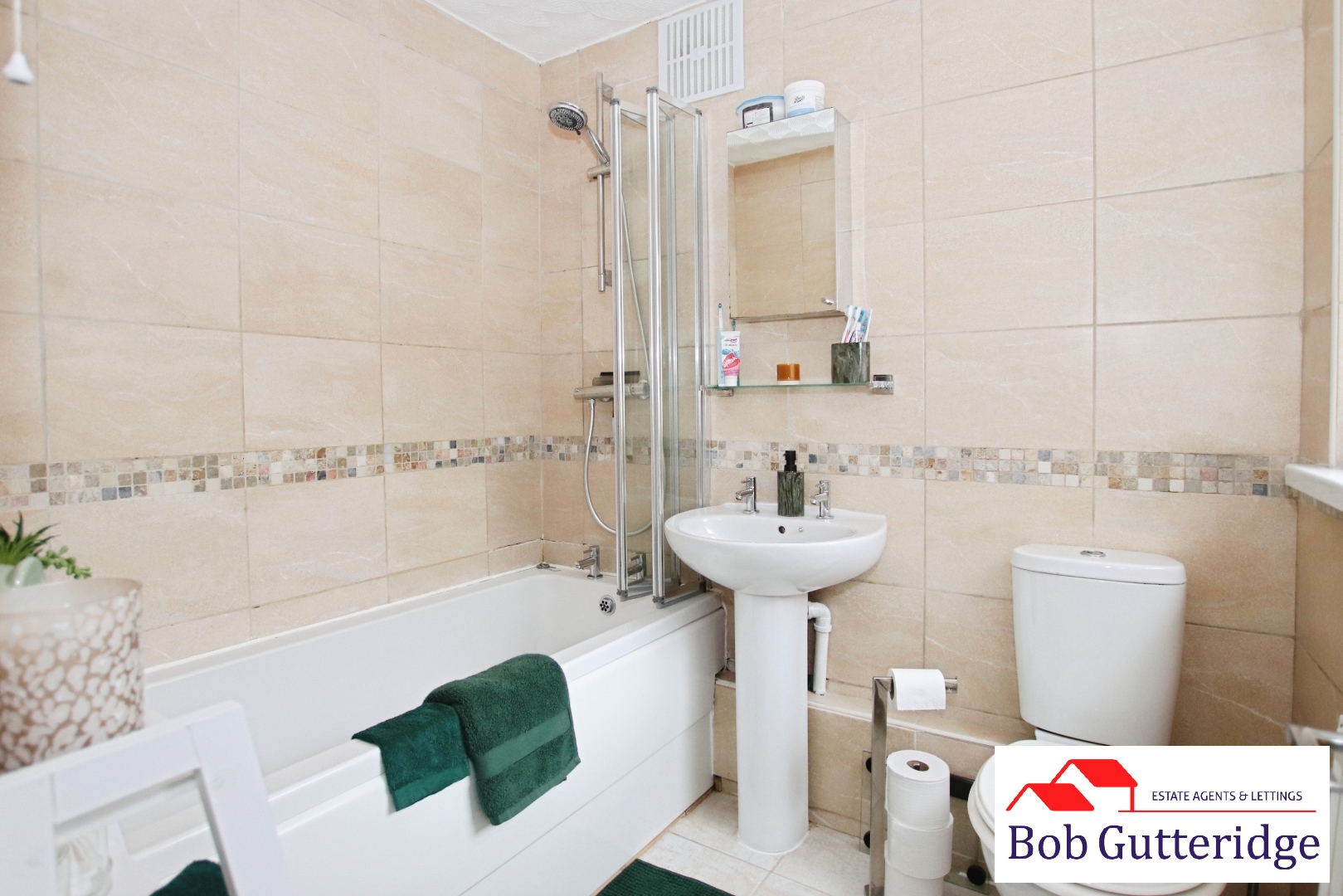 Property Details - Bob Gutteridge Estate Agents and Valuers